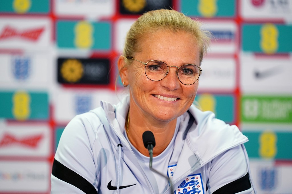 Elizabeth Sky's Instagram, Twitter & Facebook on IDCrawl